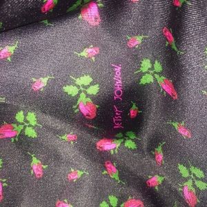 Betsey Johnson | Bags | Betsey Johnson Host Pick Printed Pebble ...